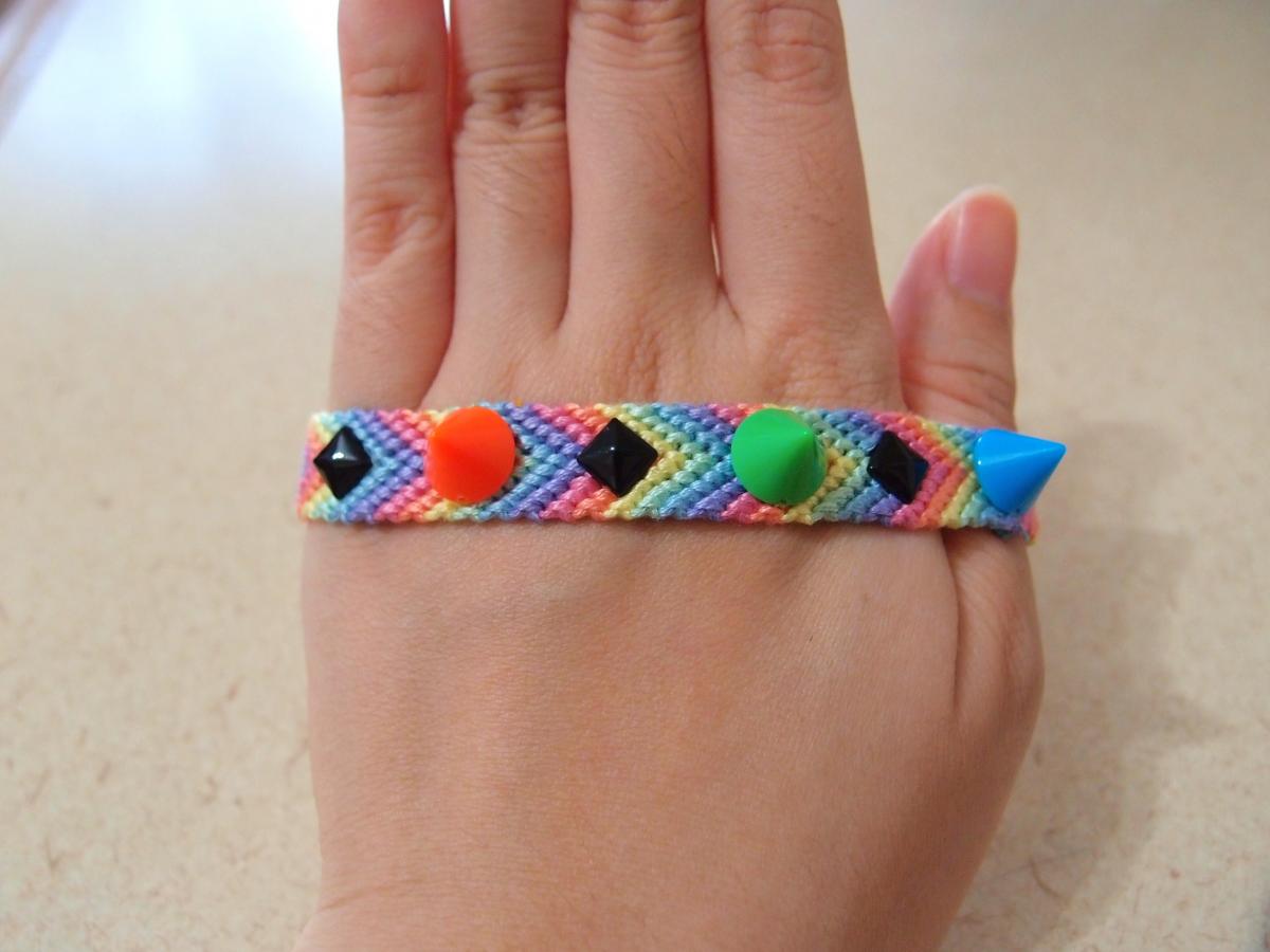 Spikes & Studs Pastel Friendship Bracelets || Rainbow || on Luulla